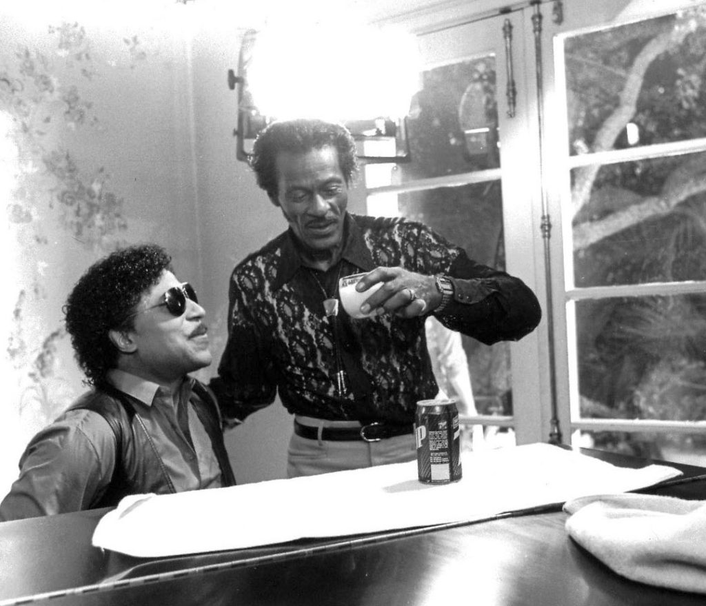 Up Chuck, Down Chuck | Thighs Wide Shut